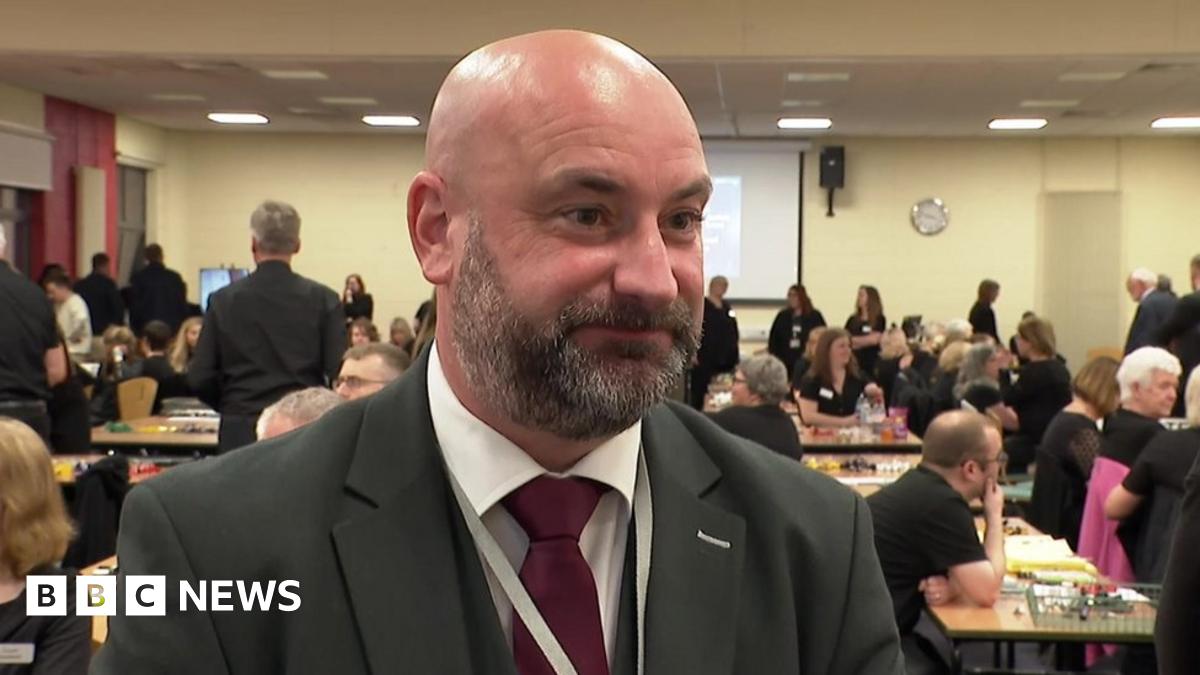 Lincolnshire PCC: Conservative Marc Jones is re-elected - BBC News