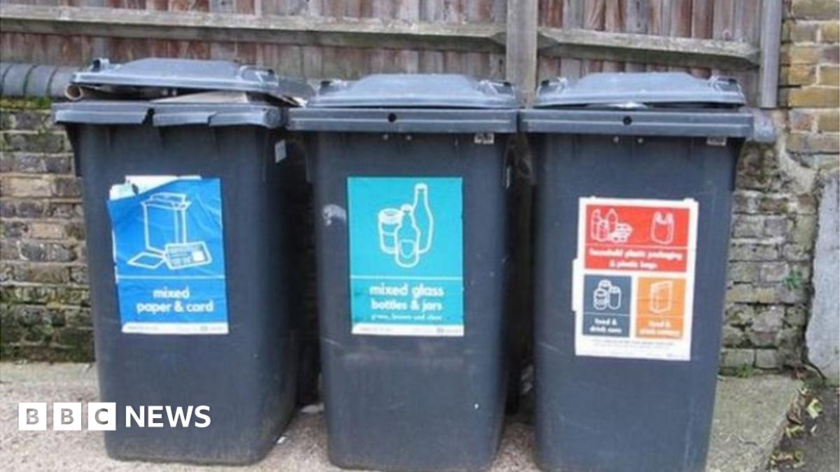 'Slim bins' could boost Manchester's recycling rates, says council ...