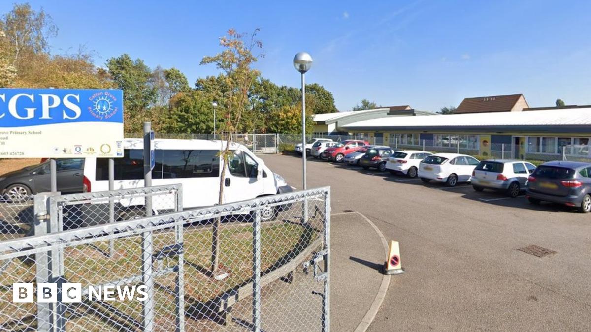 Catton Grove Primary School pupil brought knife to class - BBC News