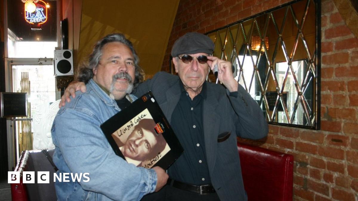 'I met Leonard Cohen and cried' - BBC News