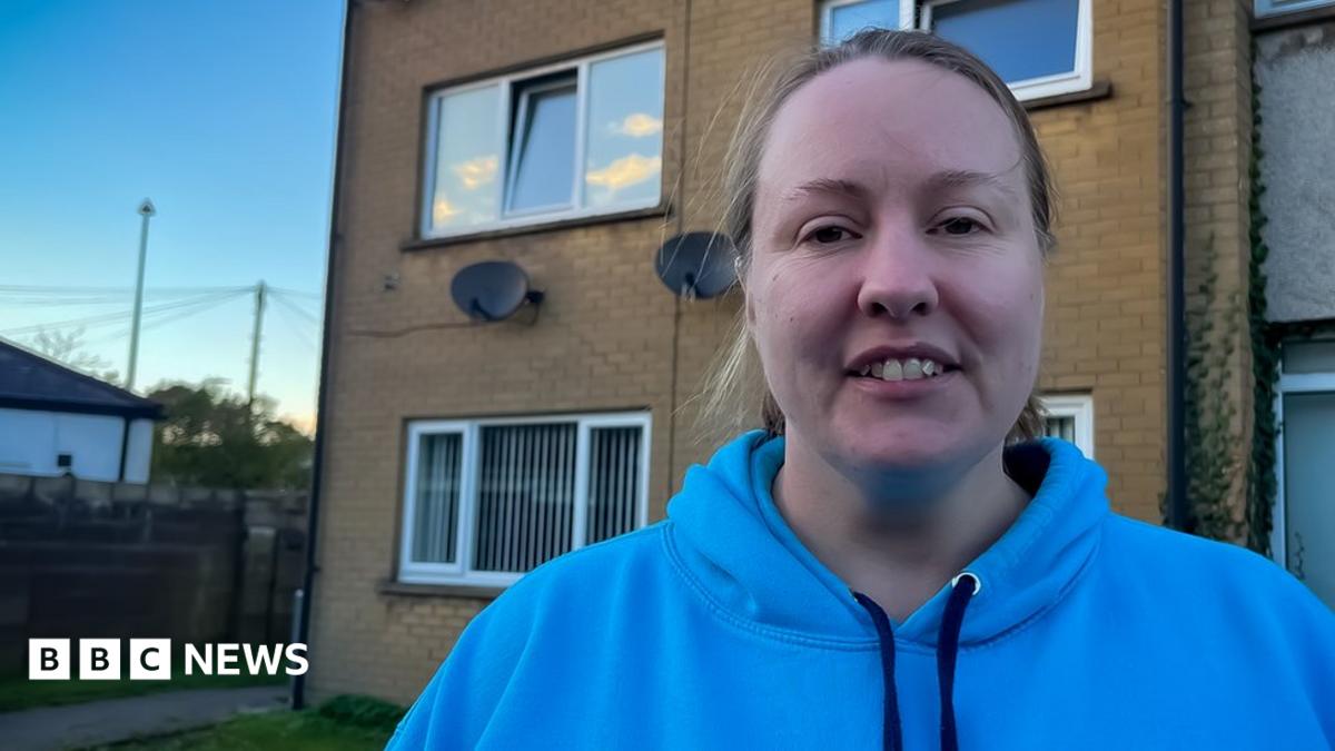 Cardiff mum told her soaked and mouldy flat is habitable - BBC News