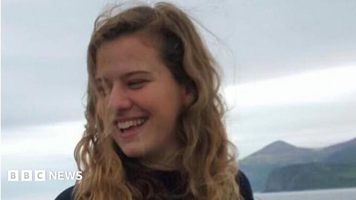 Keele student Hannah Stubbs rape case: Man cleared - BBC News