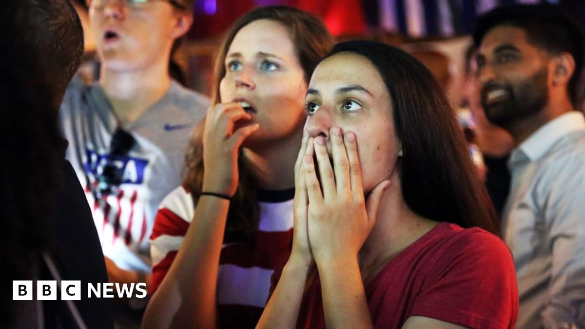 Women's World Cup: US fans celebrate as team reaches final - BBC News