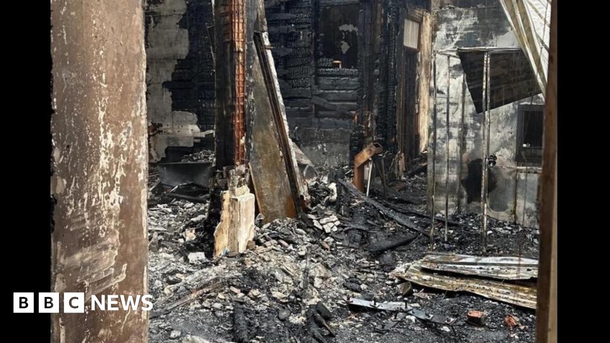 Fire destroys almost entire Abkhazia art collection of 4,000 works ...