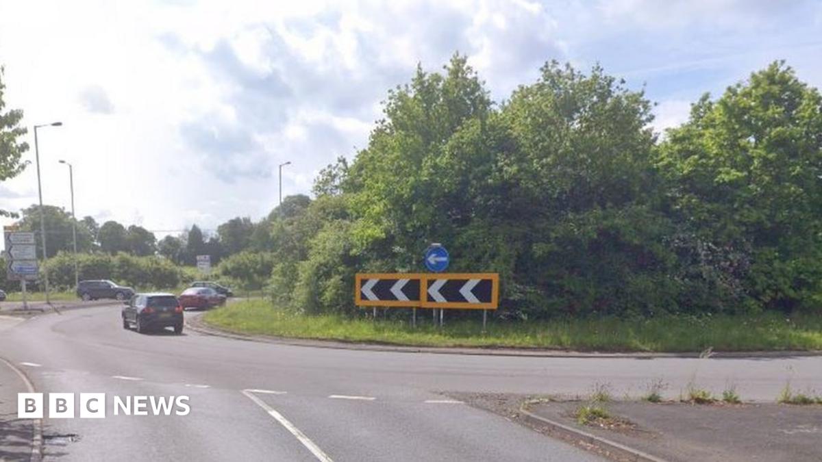 New Shropshire A5 services narrowly approved - BBC News