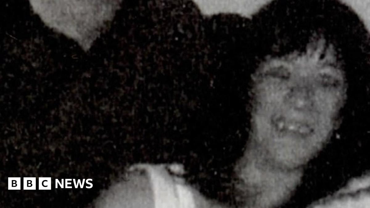 Police name Edinburgh murder victim as Moira Gilbertson - BBC News