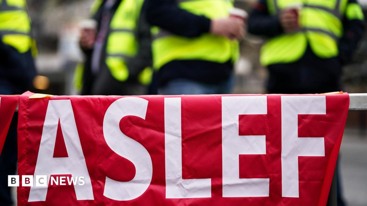 Train drivers' union warns strikes could escalate - BBC News