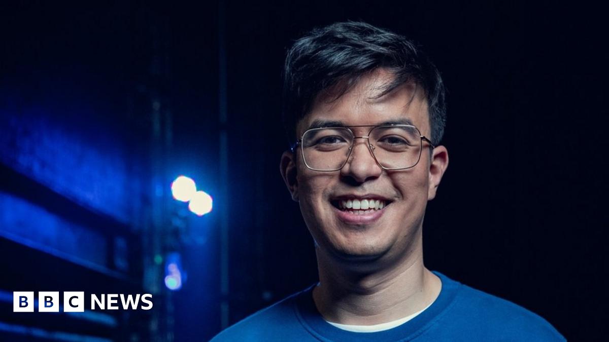 Phil Wang: I wouldn’t be a comic if I weren't mixed-race - BBC News
