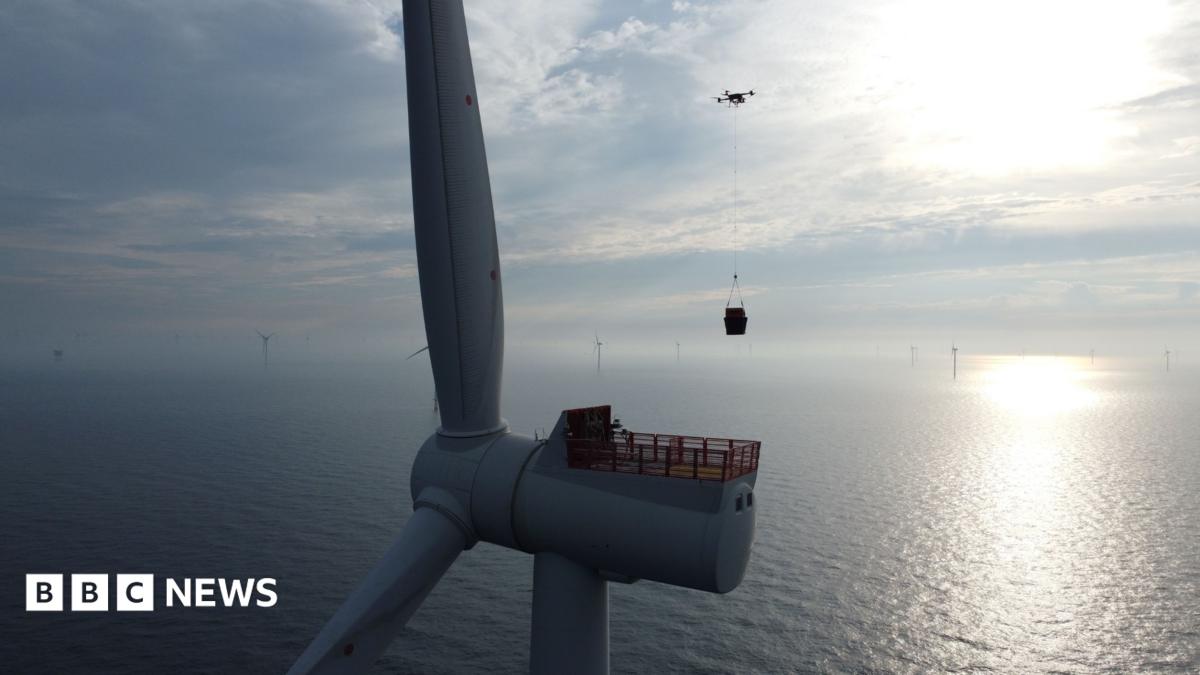 Giant drones delivering equipment to offshore wind farms - BBC News