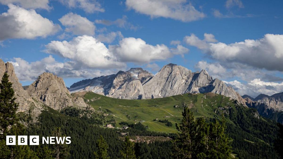Dolomites: British woman falls to death on hiking trip in Italy - BBC News