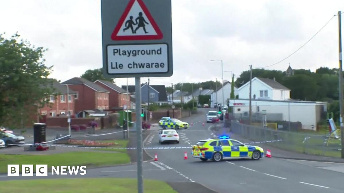 Llanharry: Boy, 10, injured in crash near playground - BBC News