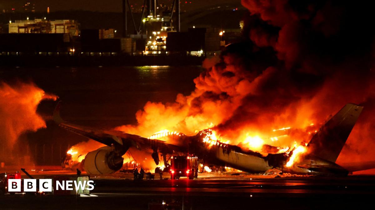 Five dead on coastguard plane after collision with jet on Haneda ...