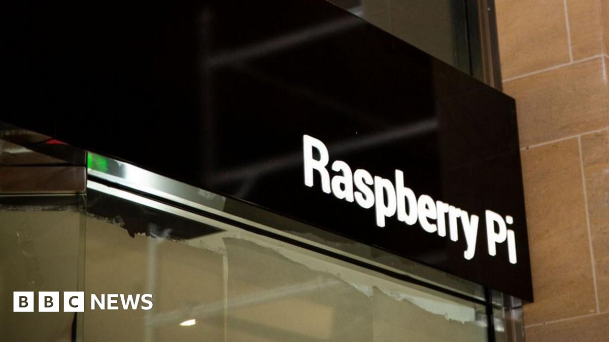 Raspberry Pi opens first High Street store in Cambridge - BBC News