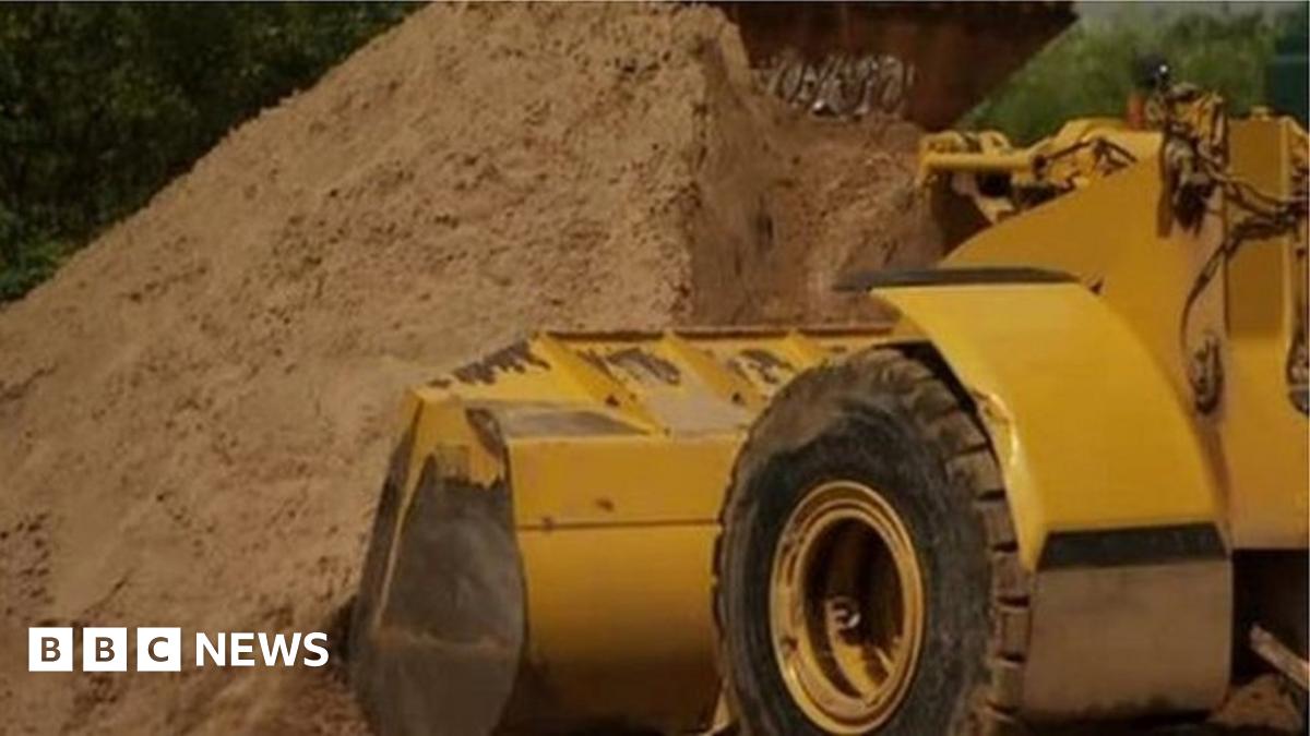 Lough Neagh sand-dredging: Friends of the Earth 'grossly overstated ...