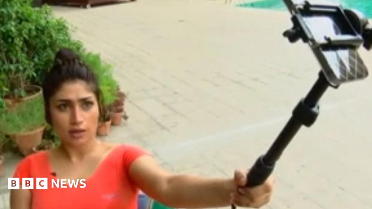 Qandeel Baloch: Pakistan social media celebrity 'killed by brother ...