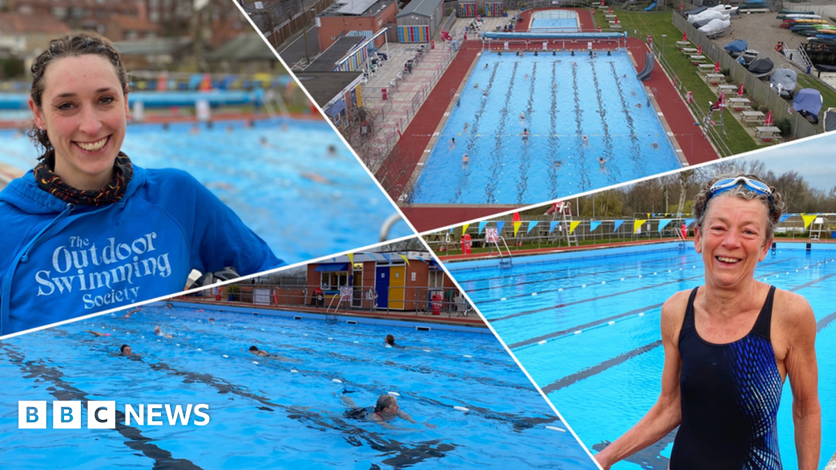 Covid: Beccles Lido reopening is 'such a treat' - BBC News