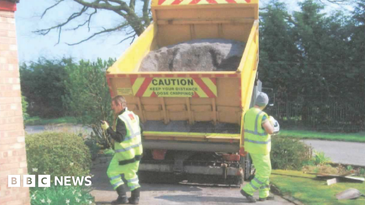 Jailed rogue trader to repay £150k to driveway victims - BBC News