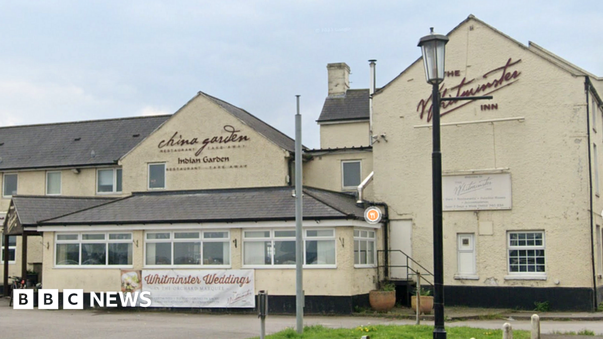 Whitminster pub attack leaves victim with broken ankle - BBC News