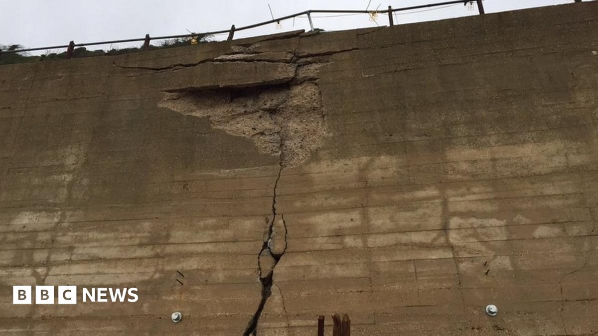 Dover sea wall damage to cause rail passengers 'incredible disruption ...