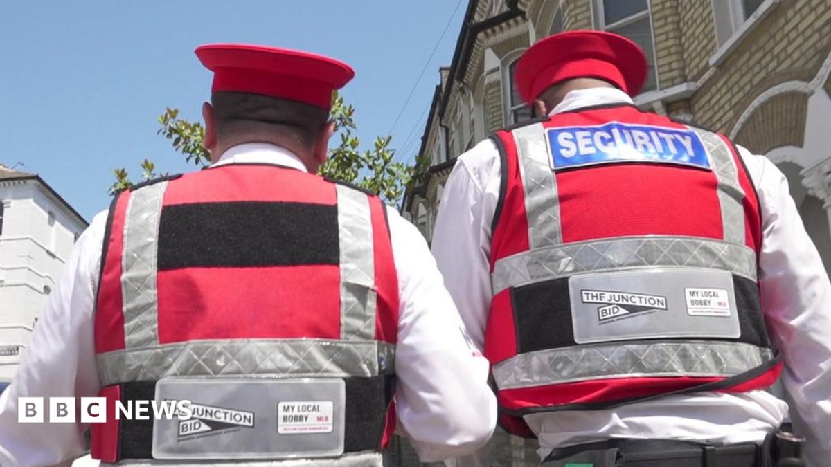 Private policing booms in London amid rise in retail crime - BBC News