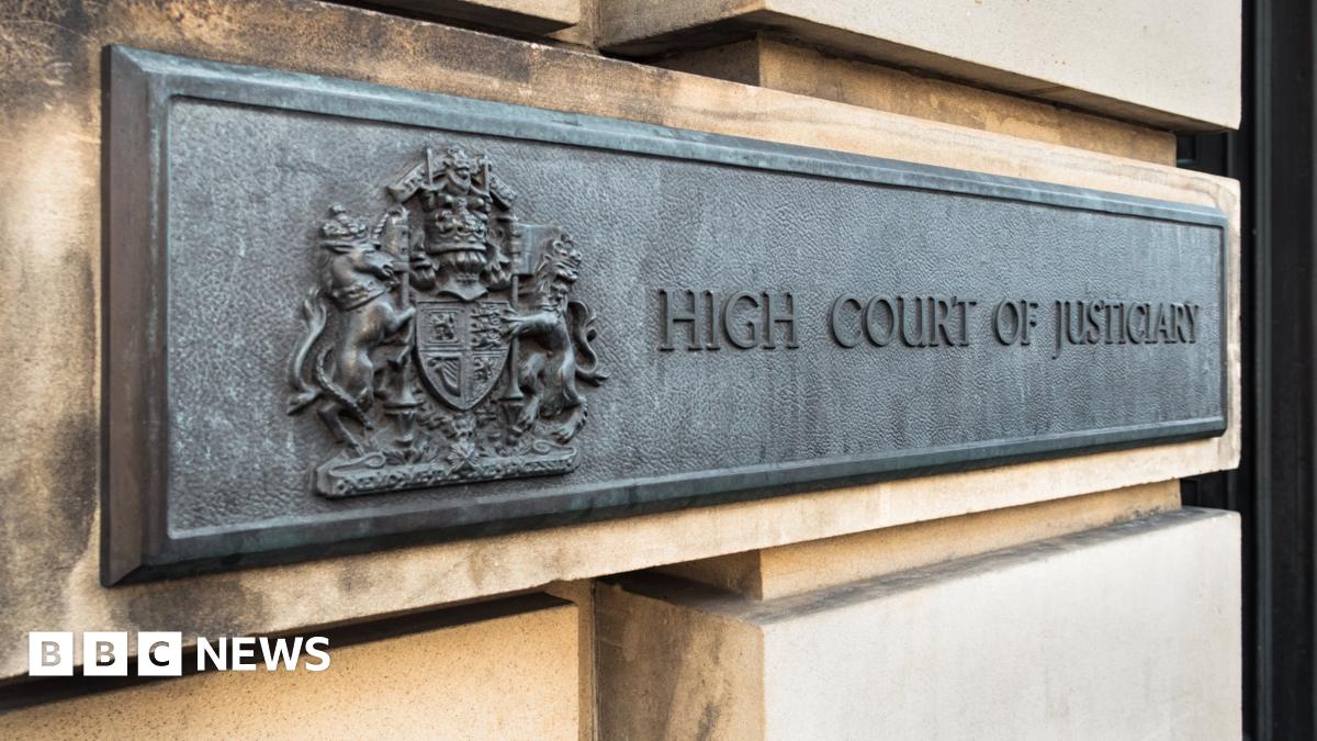 Peter Antonelli: MBE music teacher jailed for raping and abusing pupils ...