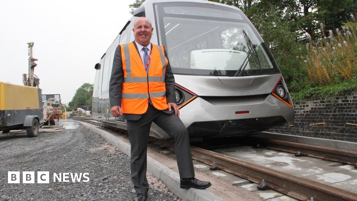 Coventry's Very Light Rail tested for first time - BBC News