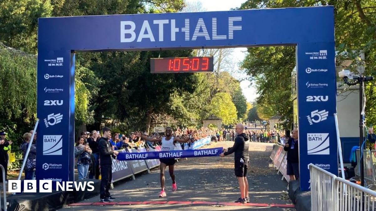 Bath Half Marathon returns for 40th anniversary - BBC News