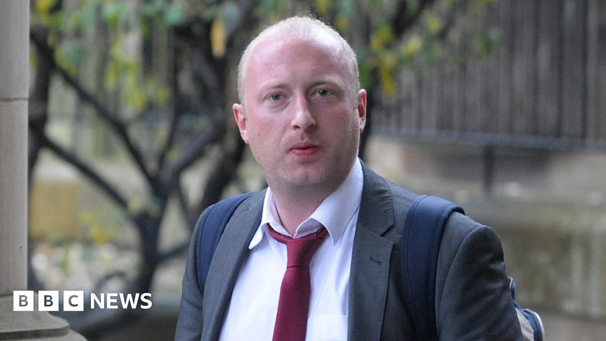 Dumfries police worker Barry Rankine jailed over abuse images - BBC News