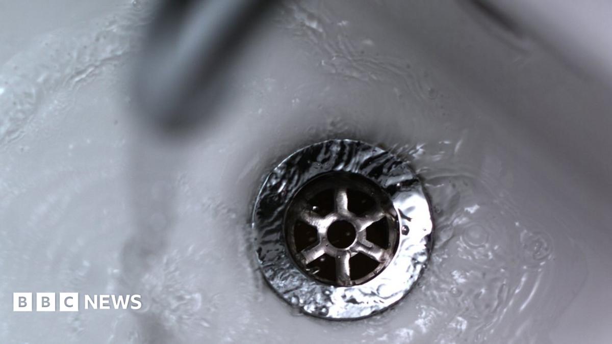 Guernsey Water launches clean drain campaign - BBC News