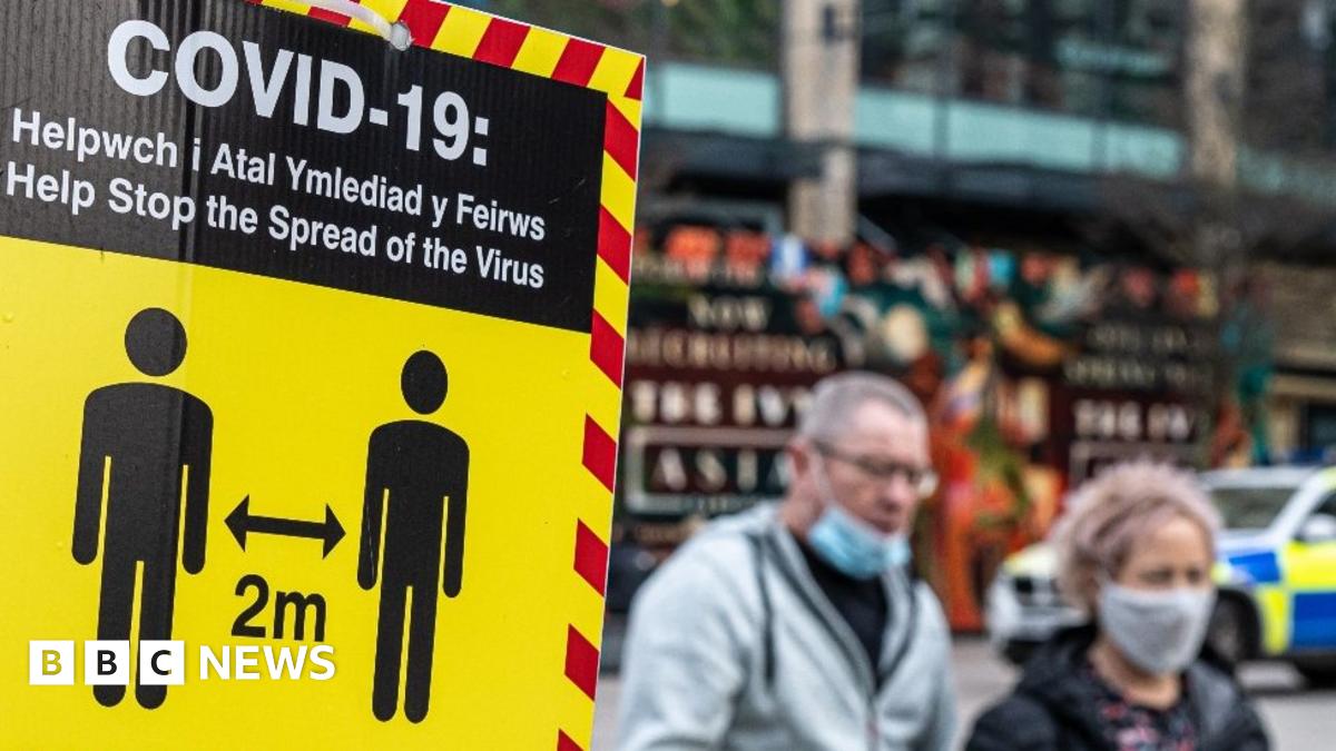 As it happened: Latest changes to Covid rules in Wales - BBC News