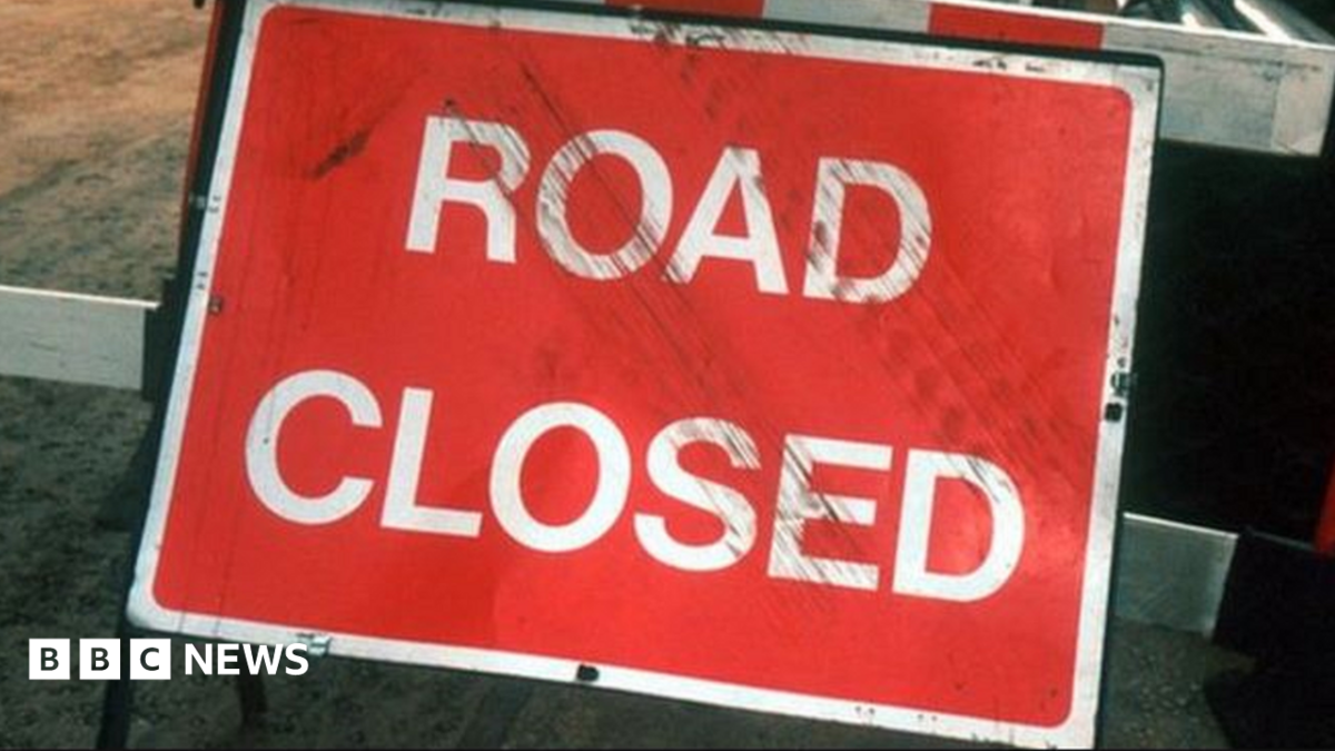 Major roadworks in Burton delayed until the summer - BBC News