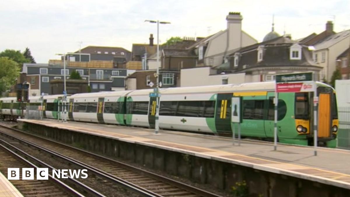 Southern: Claire Perry 'often ashamed' to be rail minister - BBC News