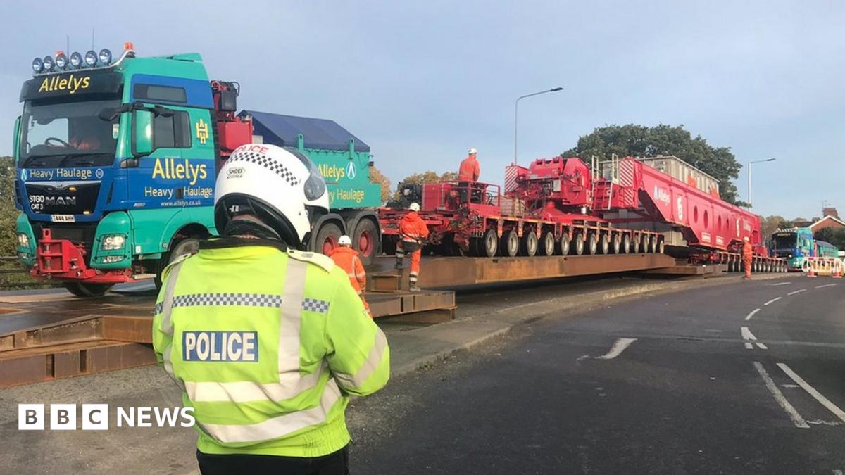 A140 in Suffolk to close on three Sundays for abnormal loads - BBC News