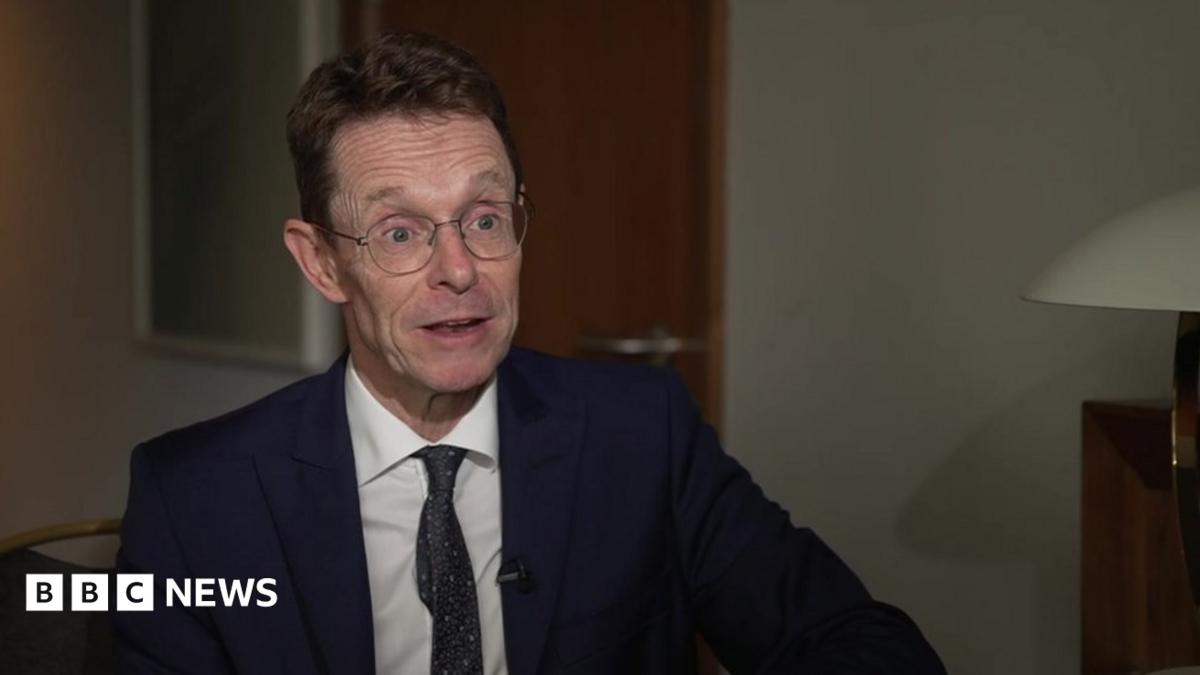 Mayor Andy Street rules out resigning after HS2 leg scrapped - BBC News
