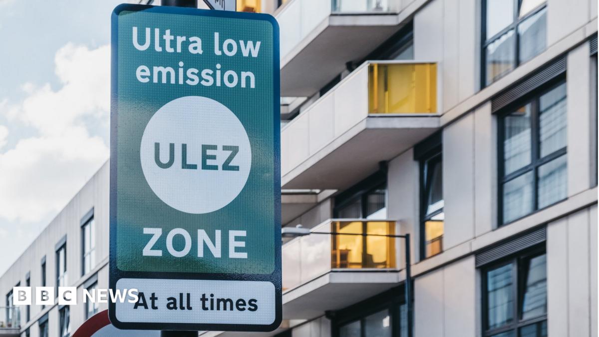 Labour councils object to mayor's ULEZ plans - BBC News