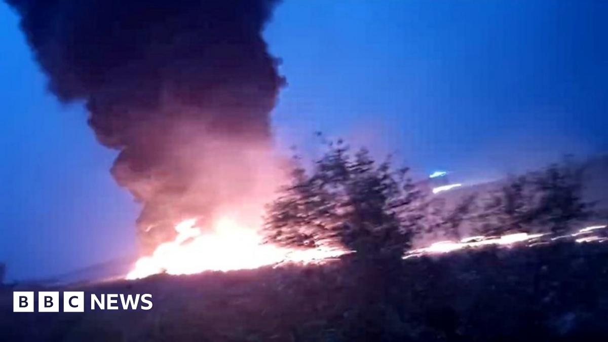 Russian air crash: Utair jet catches fire after landing at Sochi - BBC News