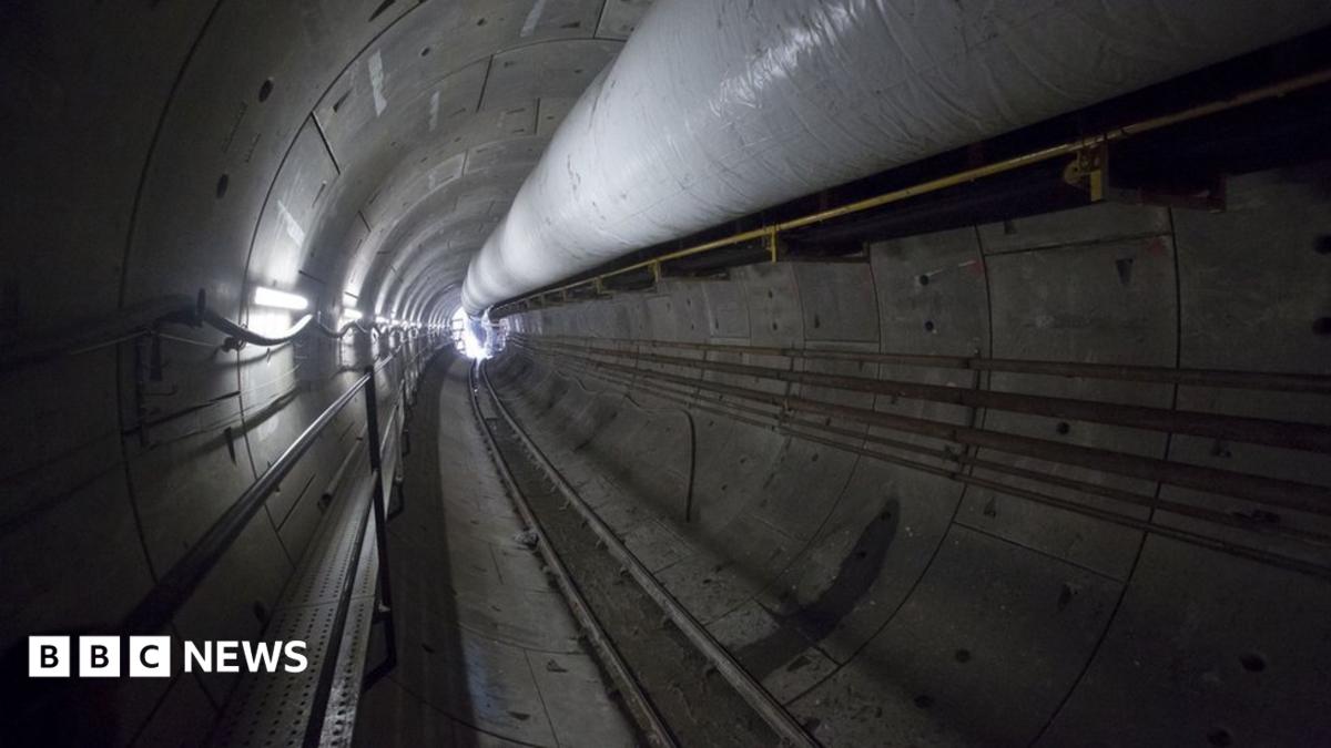 Spending Review: London's Crossrail 2 funding stopped - BBC News