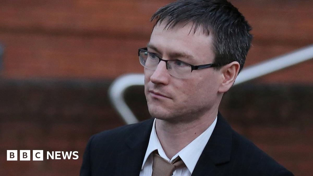 Teacher Alexander Eldridge guilty of child sexual offences - BBC News