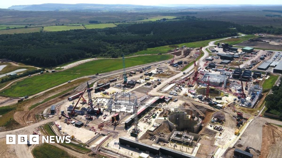 PM asked to help secure future of North Yorkshire mine - BBC News