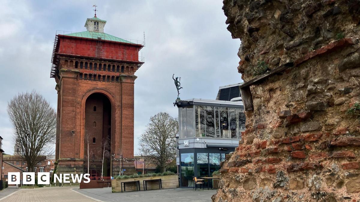 Jumbo water tower in Colchester receives Historic England funding - BBC ...