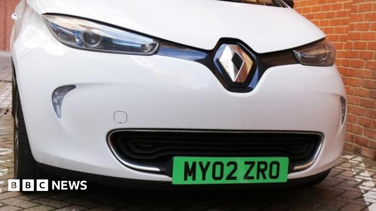 Green number plates planned for electric cars - BBC News