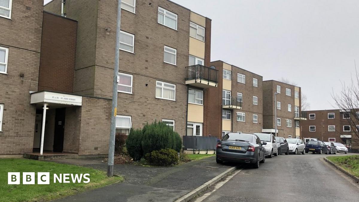 Attempted murder charge after Wellington stabbing - BBC News