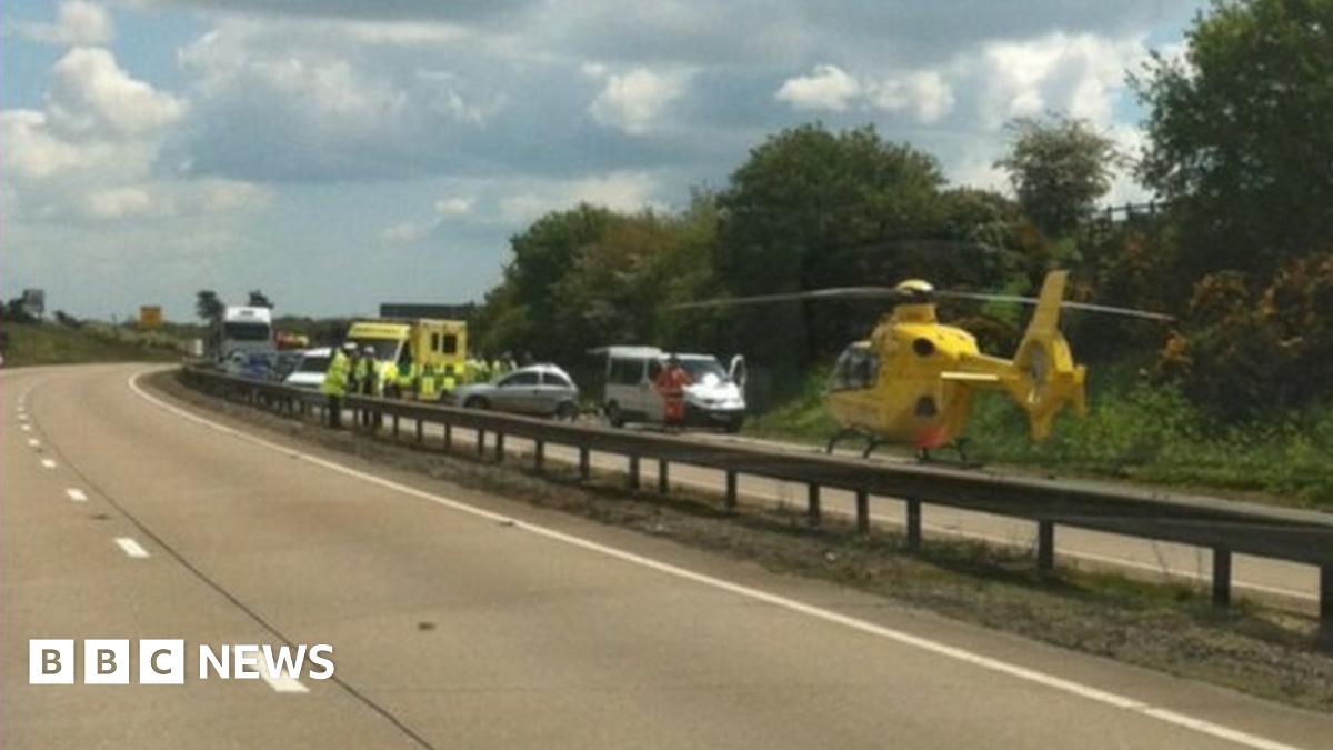 Lorry driver bailed over Suffolk A14 fatal crash - BBC News