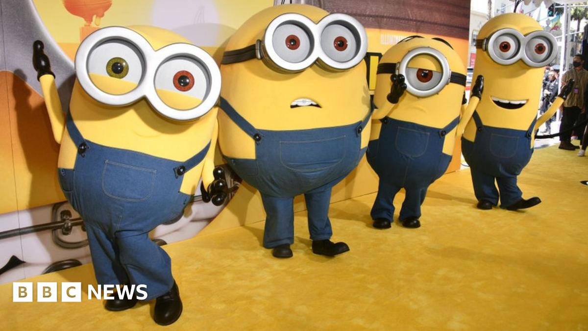 Minions: Cinemas ban teens in suits over #gentleminions trend - BBC News