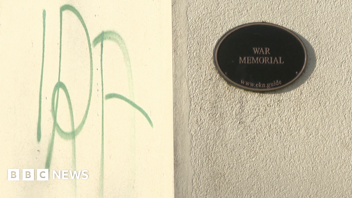 Enniskillen: Man appears in court over IRA graffiti - BBC News