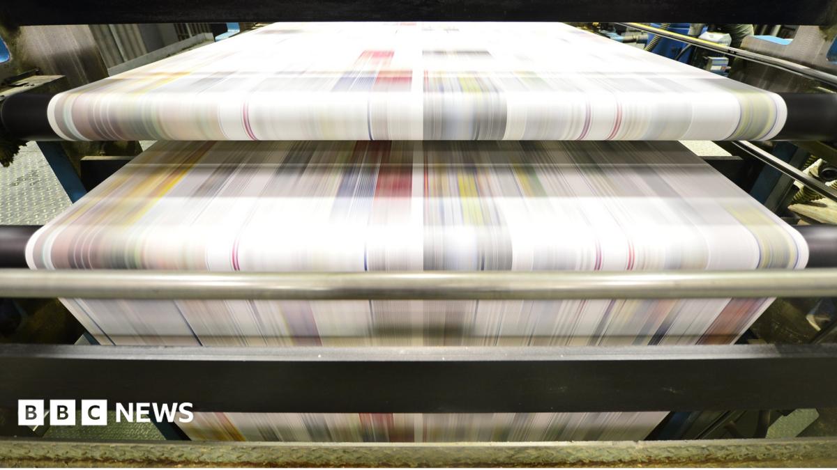Trinity Mirror buys newspaper rival Local World - BBC News