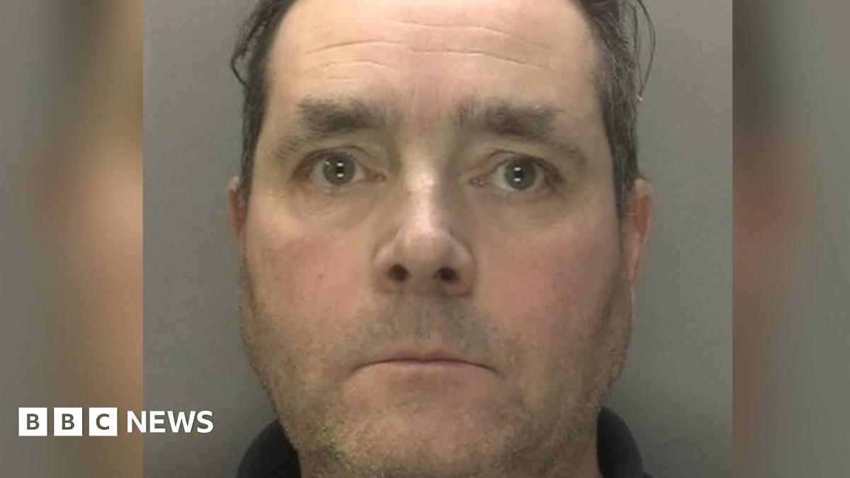 Solihull white supremacist jailed for sharing extremist posts - BBC News