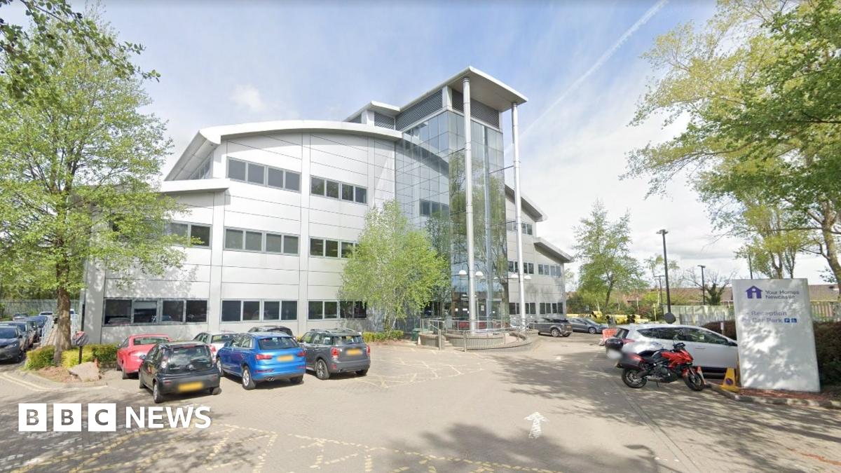 Newcastle City Council to take back control of social housing - BBC News