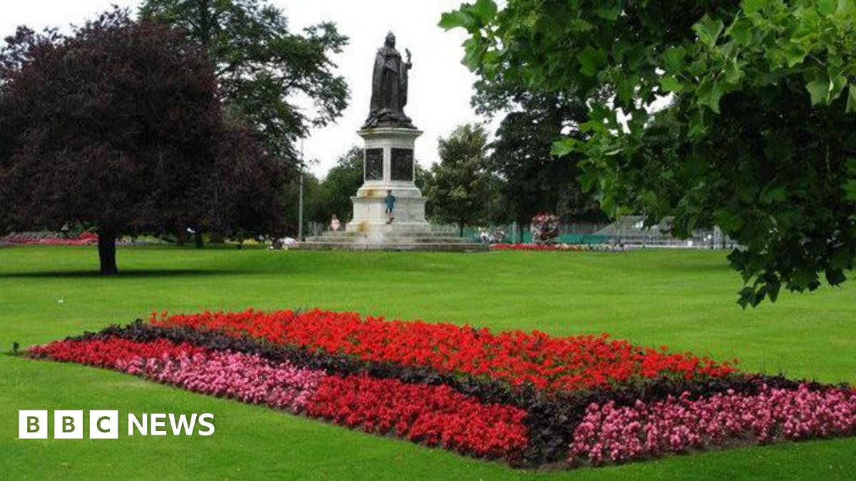 Carlisle Bitts Park indecent exposure arrests - BBC News