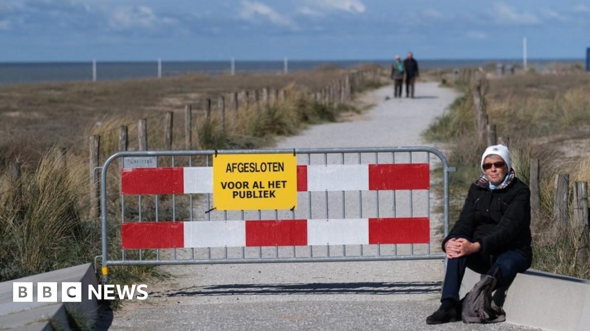 Coronavirus: Why Dutch lockdown may be a high-risk strategy - BBC News